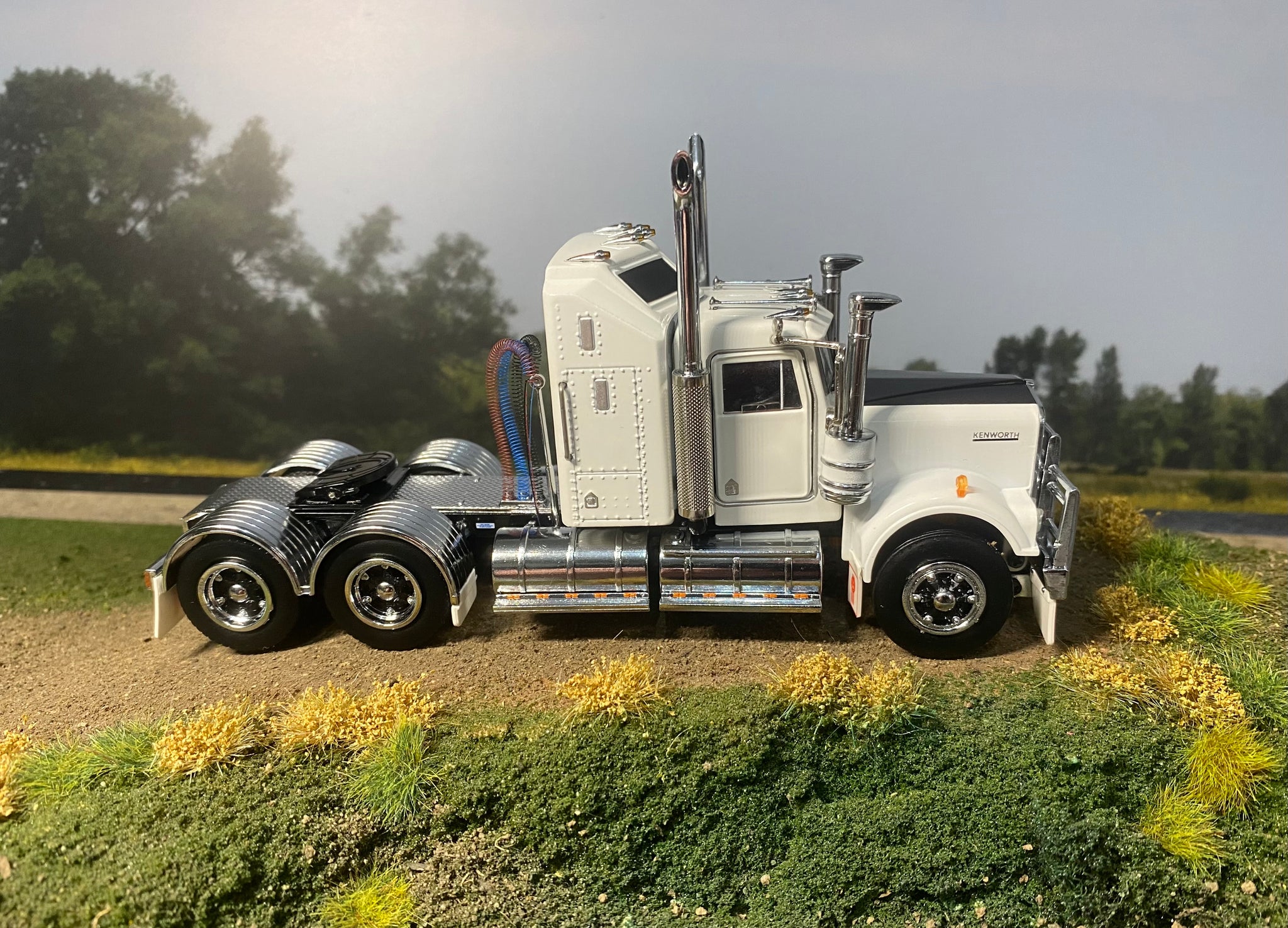 KENWORTH W900 AERODYNE 1/50 DIECAST PRIME MOVERS– iconicreplicas