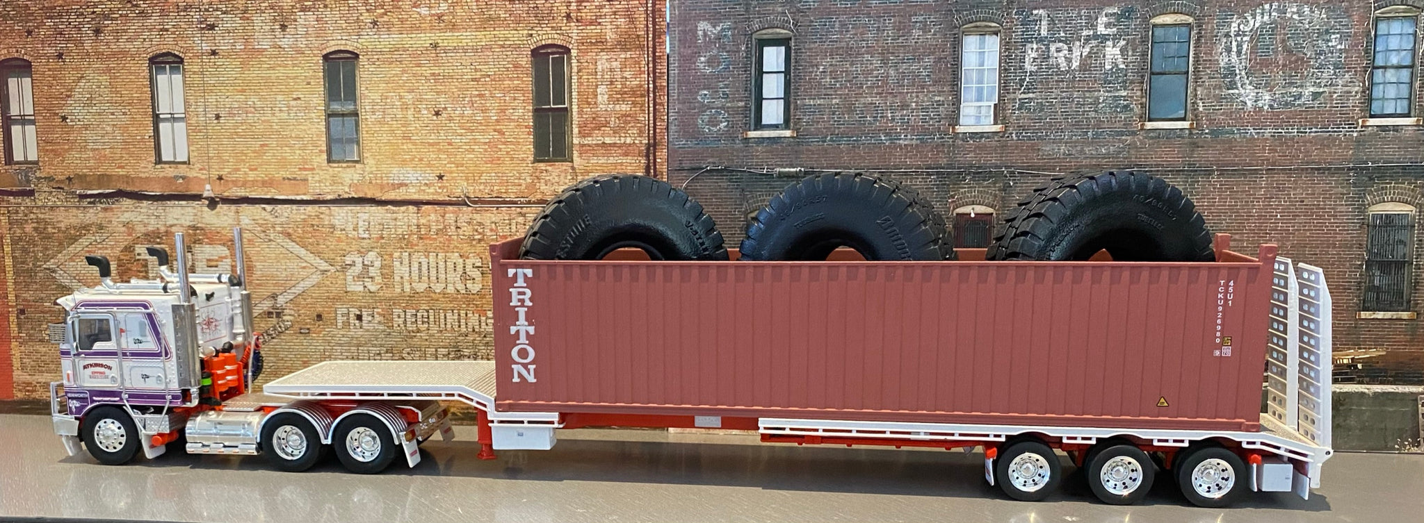 CTE Diecast Scale Models 45' Dropdeck Extendable trailers ...