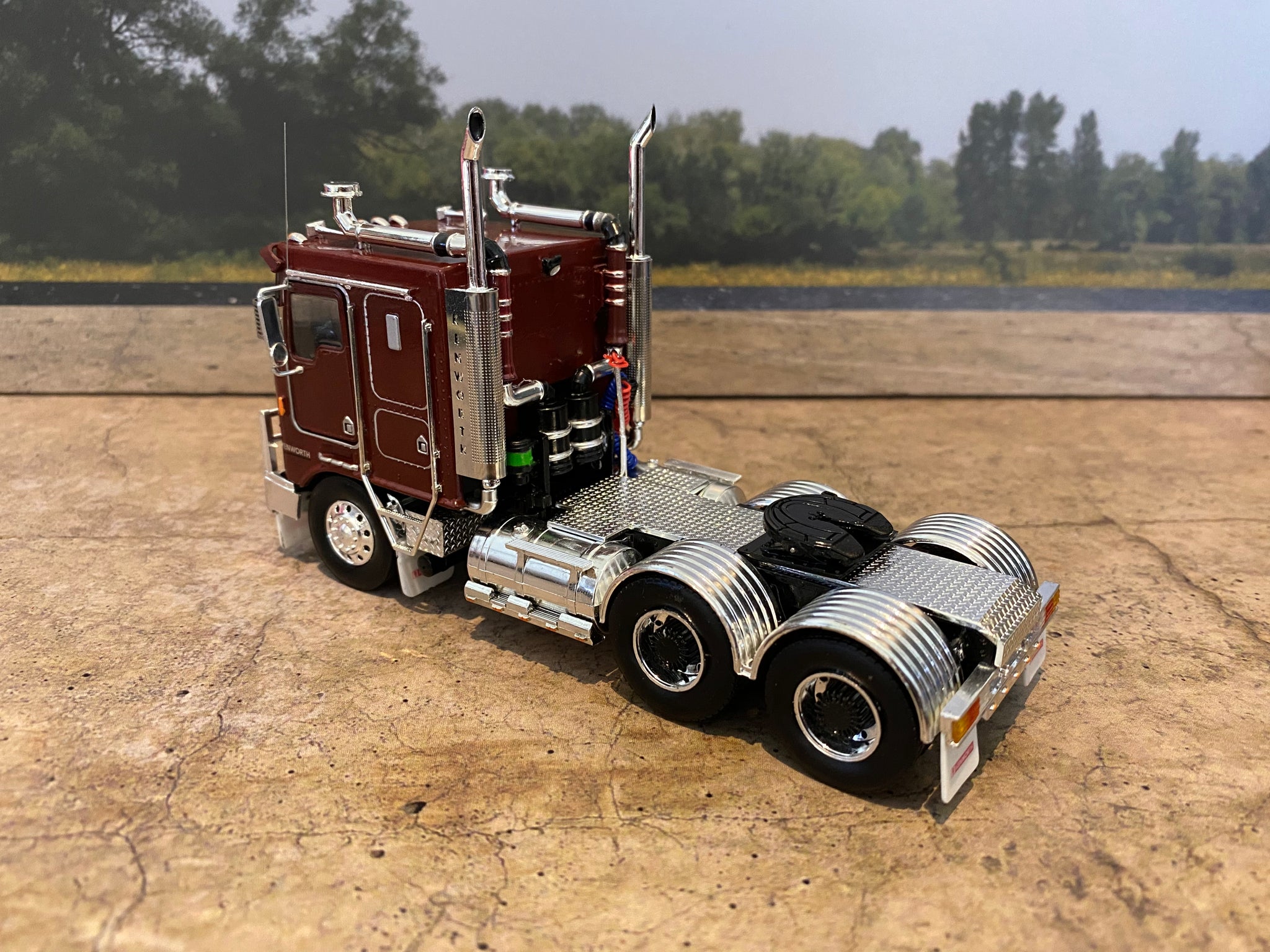 K100G KENWORTH DIECAST MODEL– iconicreplicas