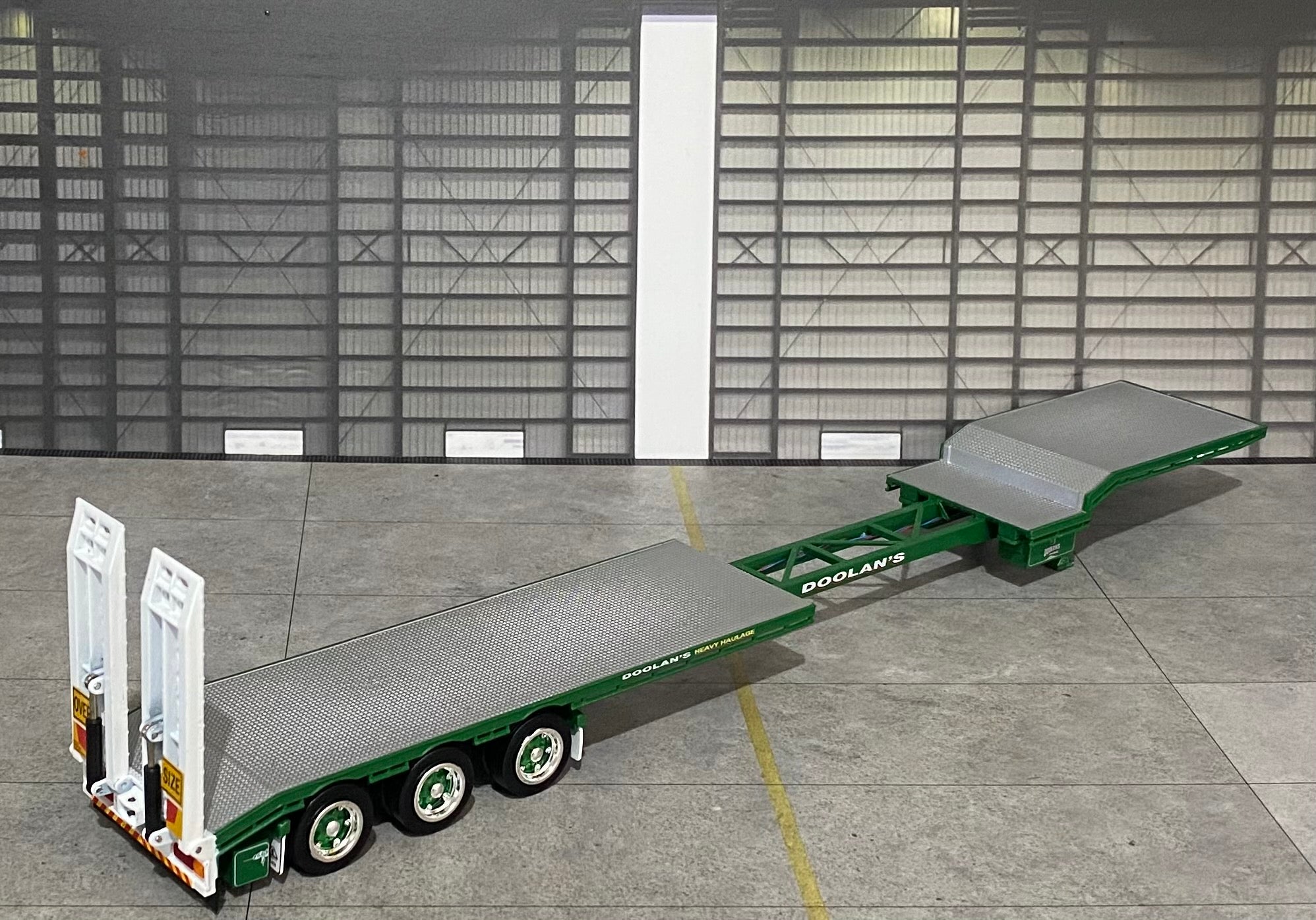 CTE Diecast Scale Models 45' Dropdeck Extendable trailers ...